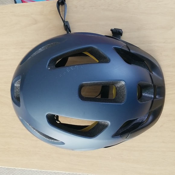 Trek | Other | Trek Solstice Helmet Sz Sm | Poshmark